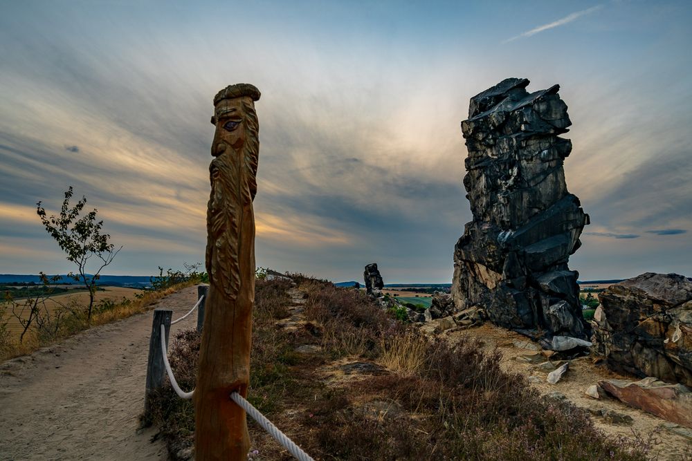 Warten auf Vollmond Foto & Bild | harz, teufelsmauer, slnf Bilder auf ...