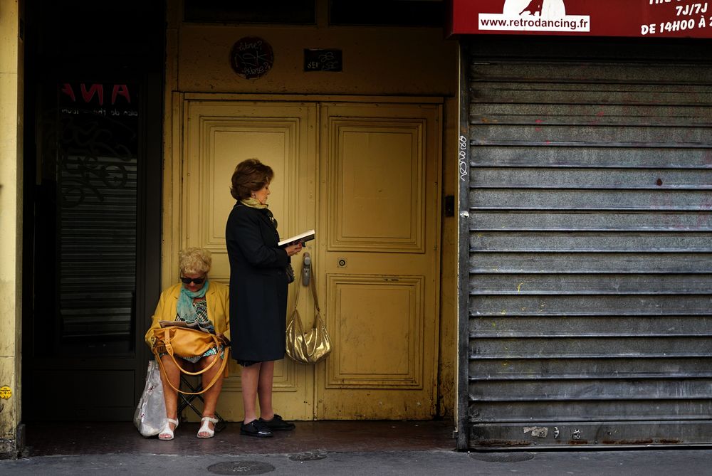 Warten Foto & Bild | streetfotografie mit menschen, paris, warten Bilder auf fotocommunity