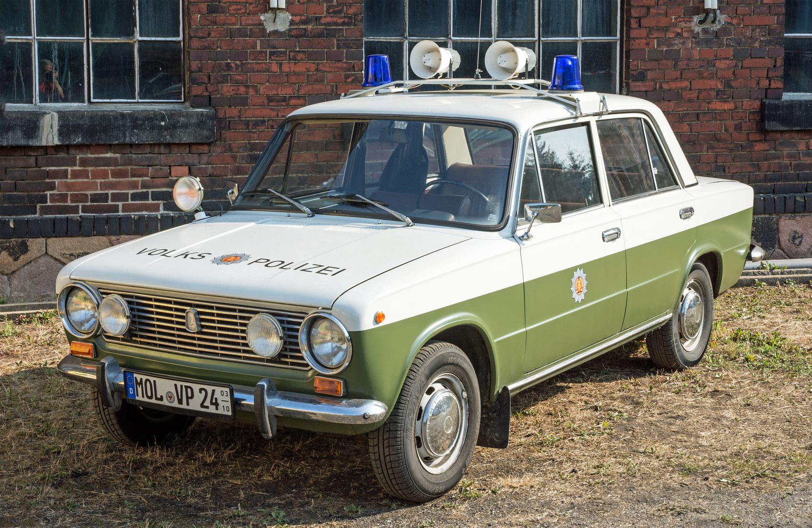 WAS 21011 - Lada Deutsche Volkspolizei Foto & Bild | straße, oldtimer ...