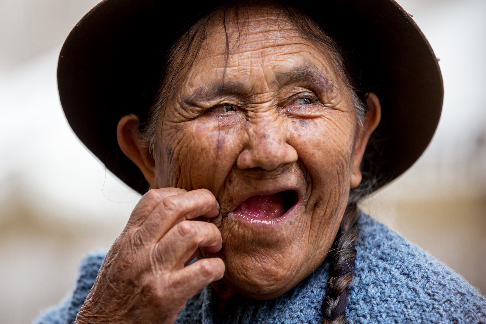 Was ist da los? Foto & Bild | fotos, frau, lifestyle Bilder auf ...