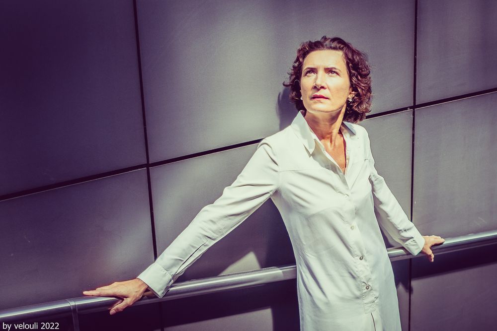 was kommt da von oben? Foto & Bild | portrait, portrait frauen, @vicmod ...