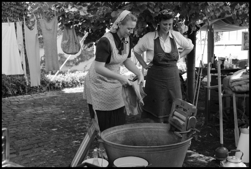 Waschtag 1932 Foto & Bild | streetfotografie mit menschen, street: spontane portraits, wuppertal ...