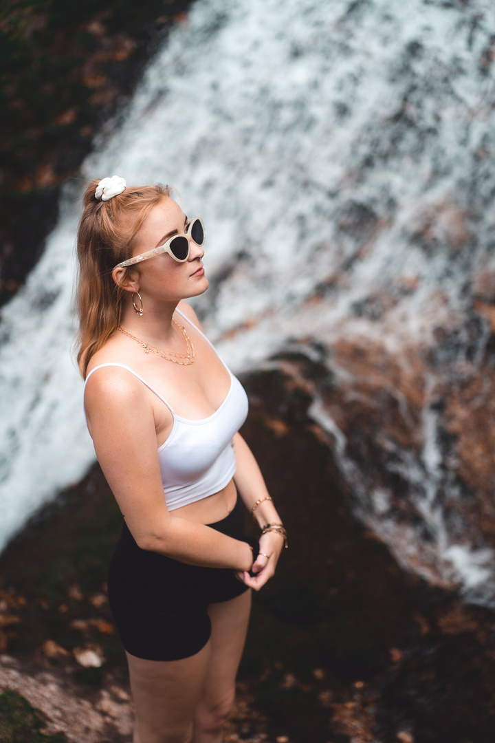 Wasserfall Foto & Bild | portrait, portrait frauen, outdoor Bilder auf fotocommunity