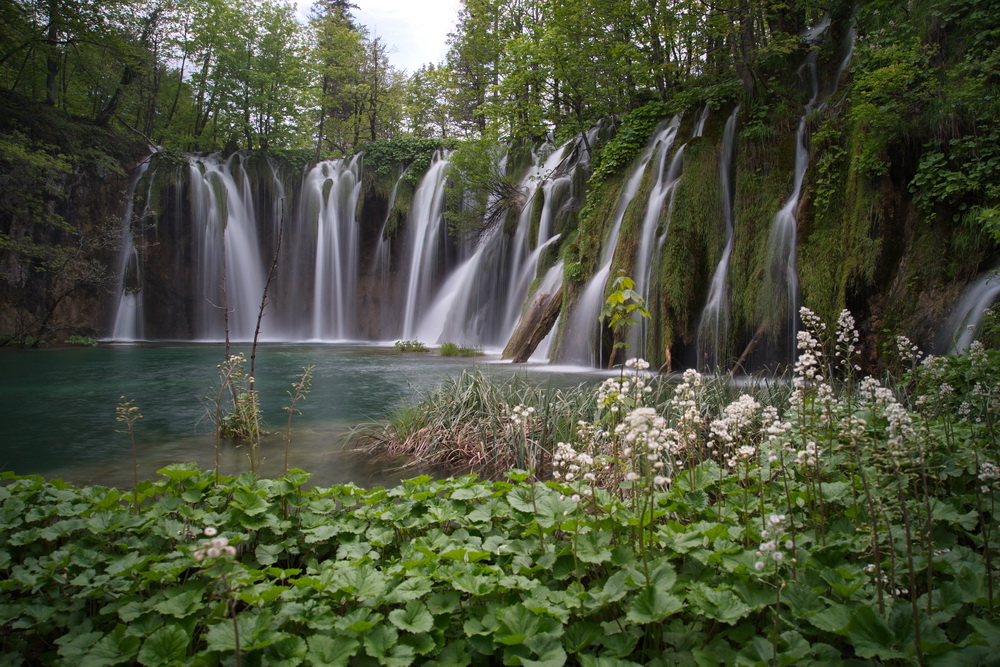 Wasserfall im Nationalpark Plitvicer Seen Foto & Bild | wasserfall, kroatien, nationalpark ...
