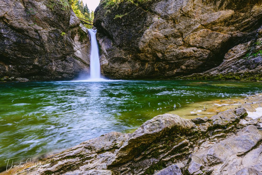 Wasserfall mit Gumpe Foto & Bild | wasser, natur, herbst Bilder auf ...