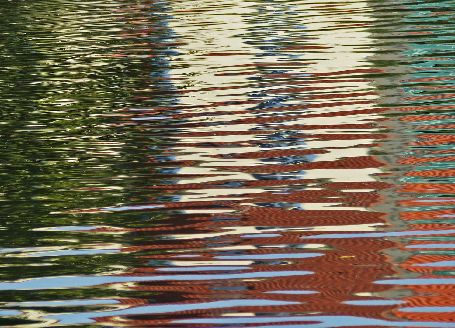 Wasserspiegelung Foto & Bild | landschaft, bach, fluss & see, see, teich & tümpel Bilder auf ...