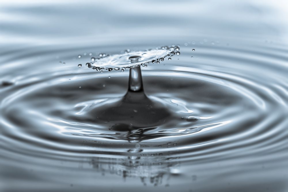 Wassertropfen 2 Foto & Bild | fun, photography, wasser Bilder auf ...