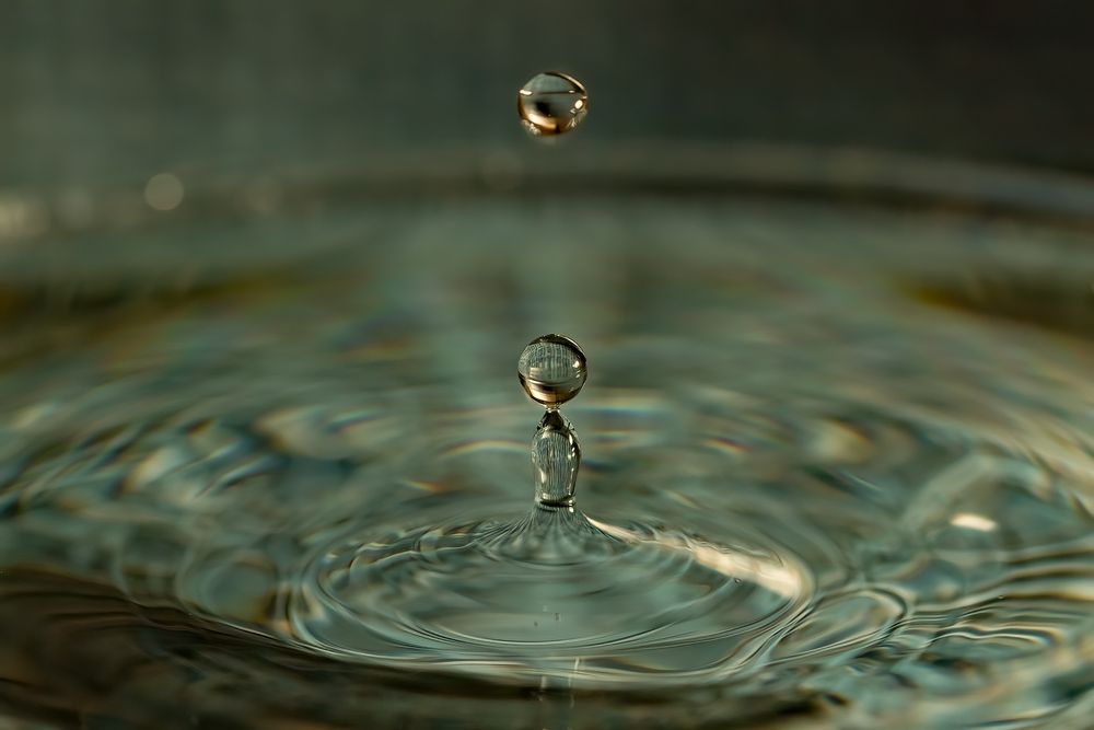 Wassertropfen 3 Foto & Bild | experimente, wasser, tropfen Bilder auf ...