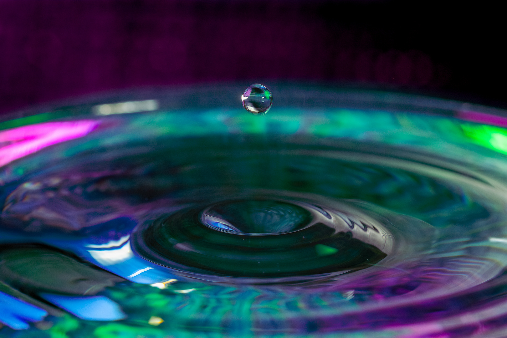 Wassertropfen Foto & Bild | experimente, wasser, tropfen Bilder auf ...