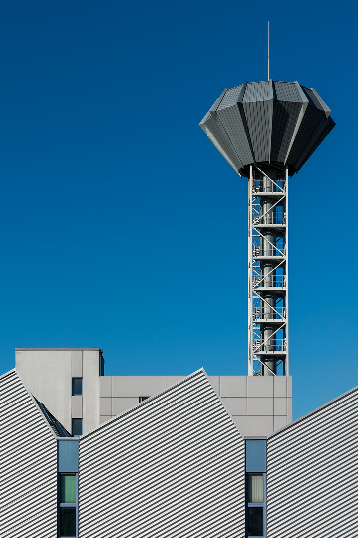 Wasserturm Foto & Bild | stahl, architektur, beton Bilder auf fotocommunity