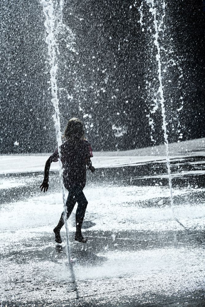 water dance Foto & Bild | portrait, streetfotografie mit menschen, projekte Bilder auf fotocommunity