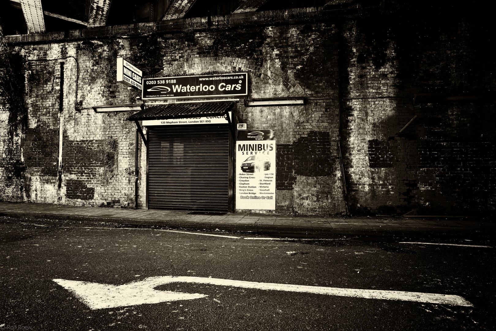 Waterloo Cars Foto & Bild | architektur, fotokunst, monochrome fine art ...