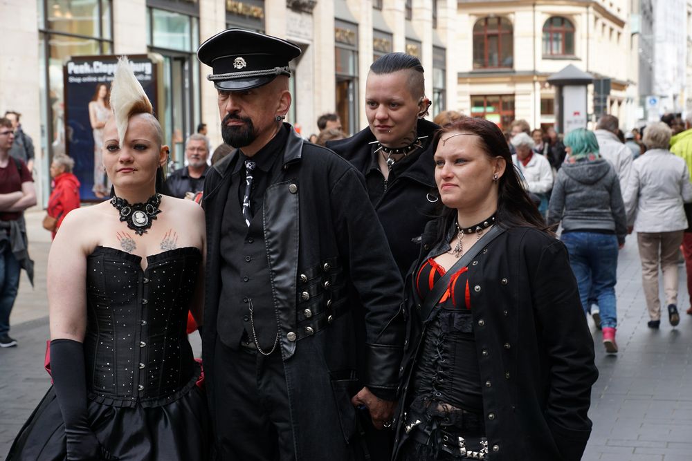 Wave-Gotik-Treffen in Leipzig, 12. - 17.5.2016, Bild 17 Foto & Bild ...