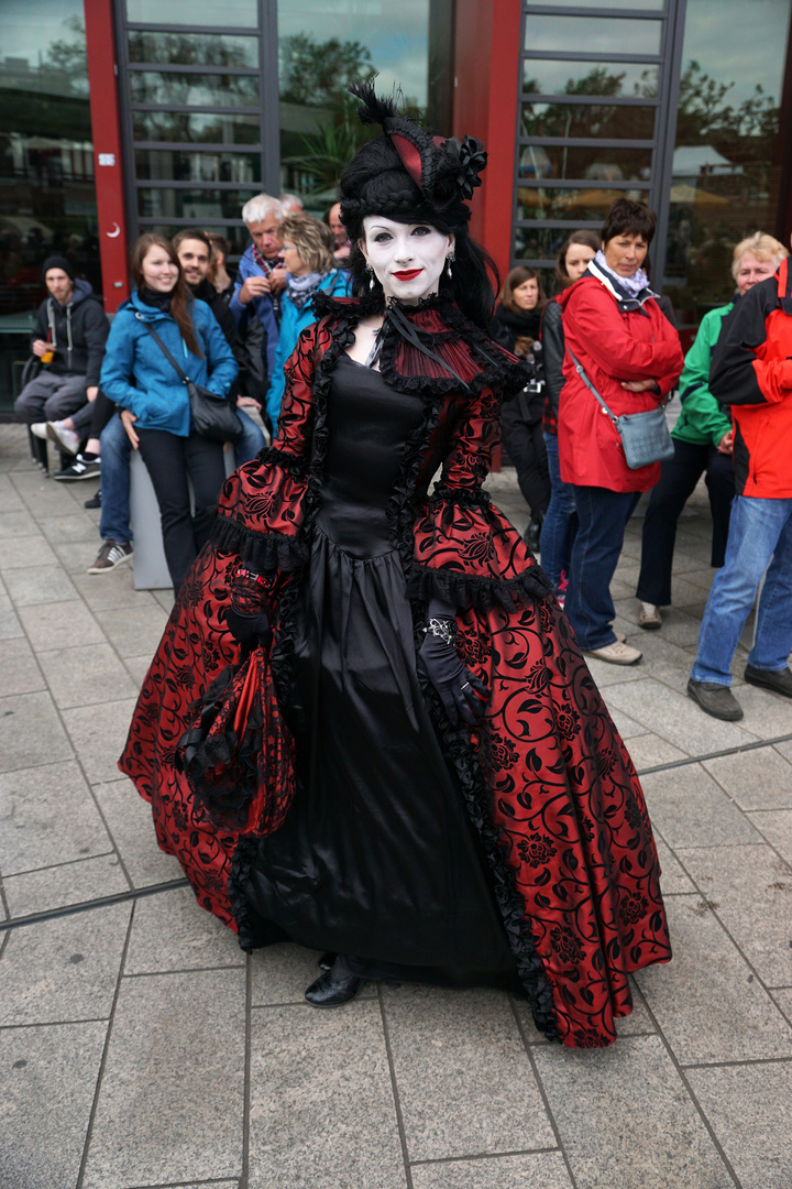 Wave-Gotik-Treffen in Leipzig, 12. - 17.5.2016, Bild 27 Foto & Bild ...