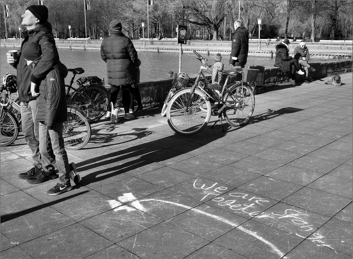 We are stronger together Foto & Bild | streetfotografie mit menschen, street: spontane portraits ...