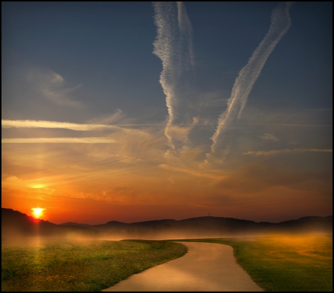 Weg zur Sonne ,,, Foto & Bild | fotomontage, landschaften, mystical landscapes Bilder auf ...