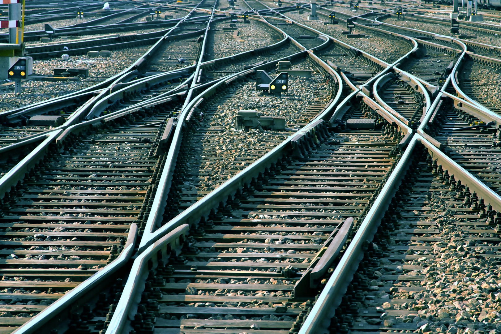 Weichen stellen Foto & Bild | gleise, eisenbahn, verkehr & fahrzeuge ...