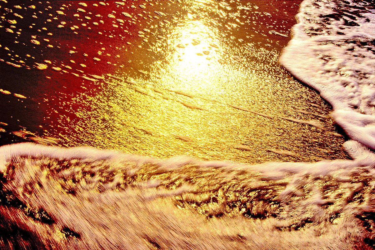 Welle am Strand Foto & Bild | landschaft, meer & strand, die elemente ...