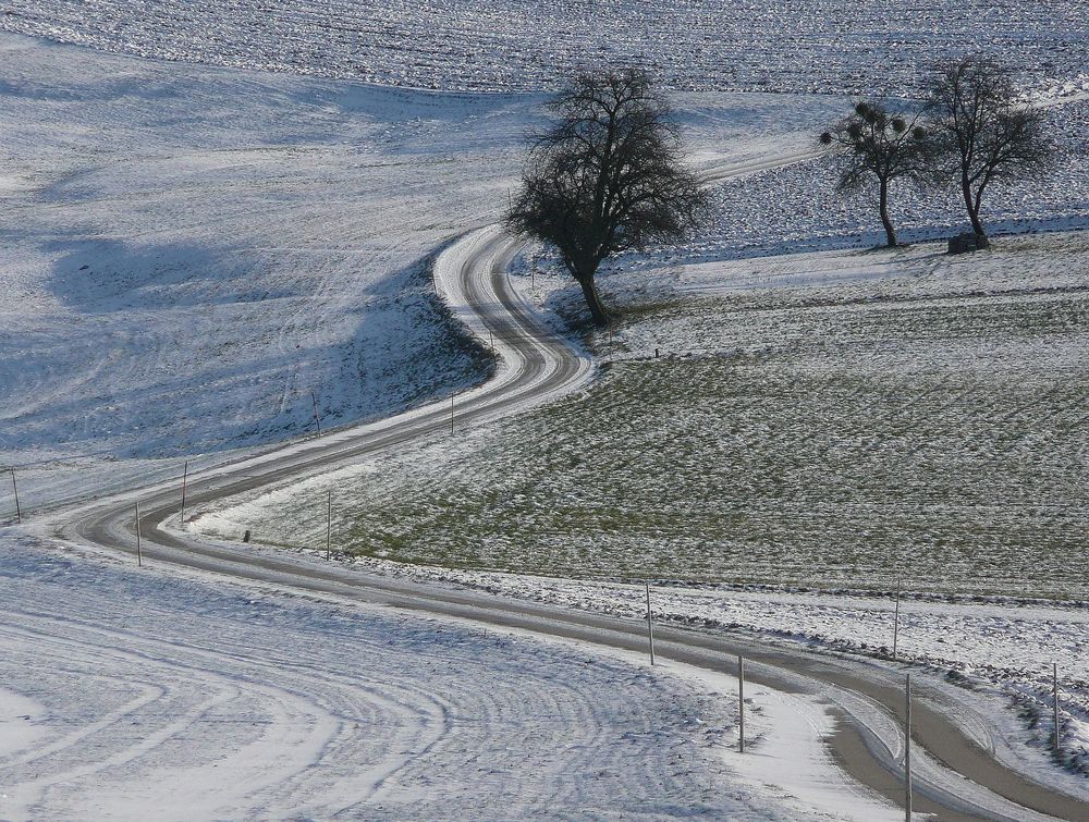 wenig Schnee Foto & Bild | landschaft, wege und pfade, natur Bilder auf ...