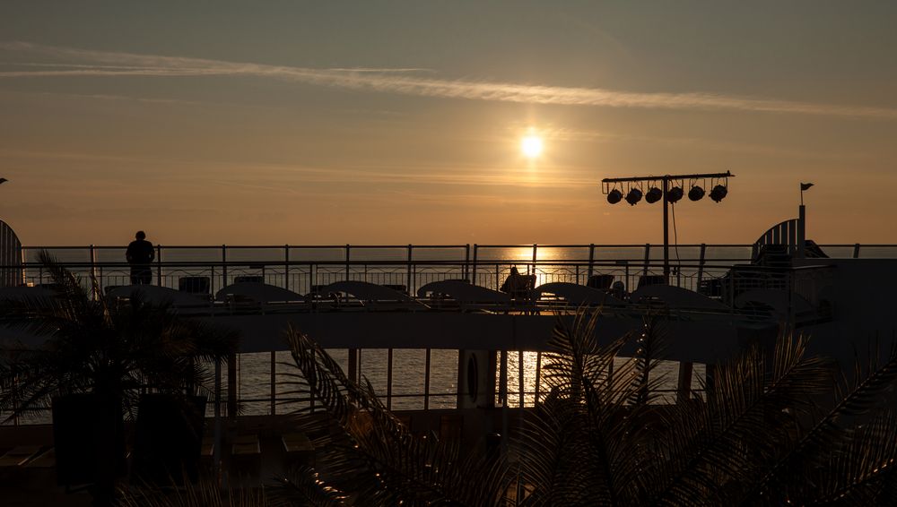 Wenn der Abend kommt Foto & Bild | sonnenuntergänge, himmel, techniken ...