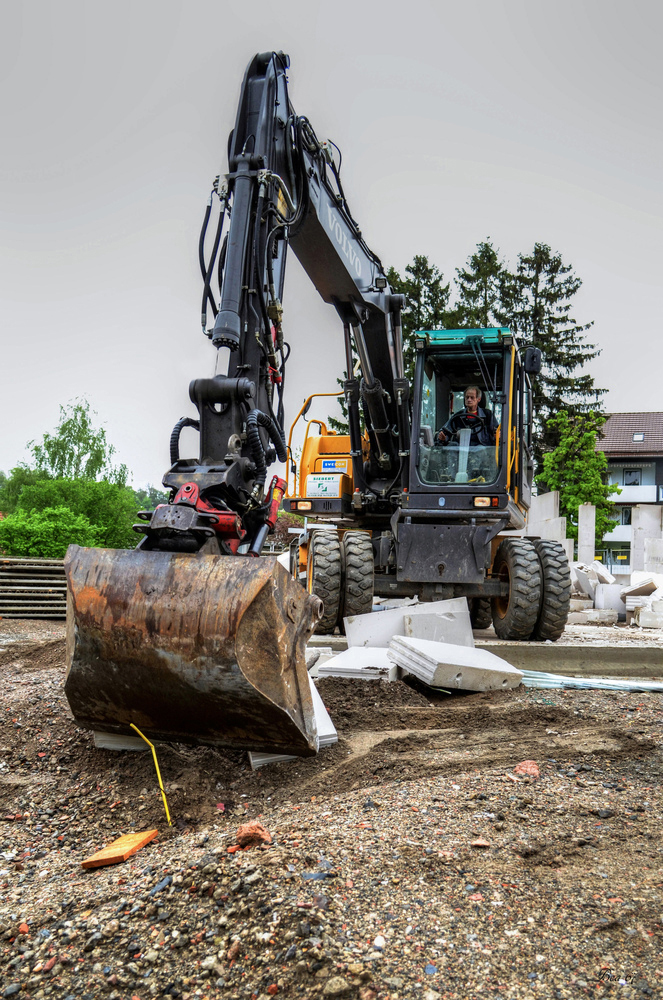 wenn der Bodo mit dem Bagger ... Foto & Bild | baumaschinen, verkehr & fahrzeuge, schiene und ...