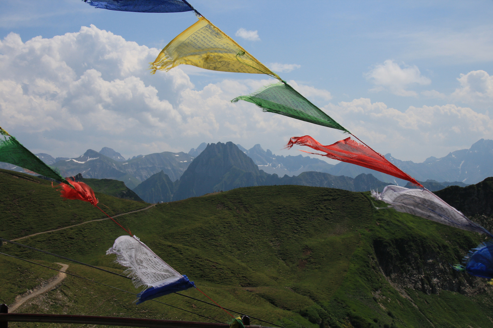 Wenn die bunten Fahnen wehen Foto & Bild | monatswettbewerbe spezial ...