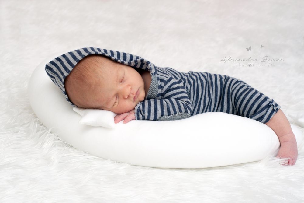 Wenn ein Stern vom Himmel fällt, erblickt ein Kind das Licht der Welt ...