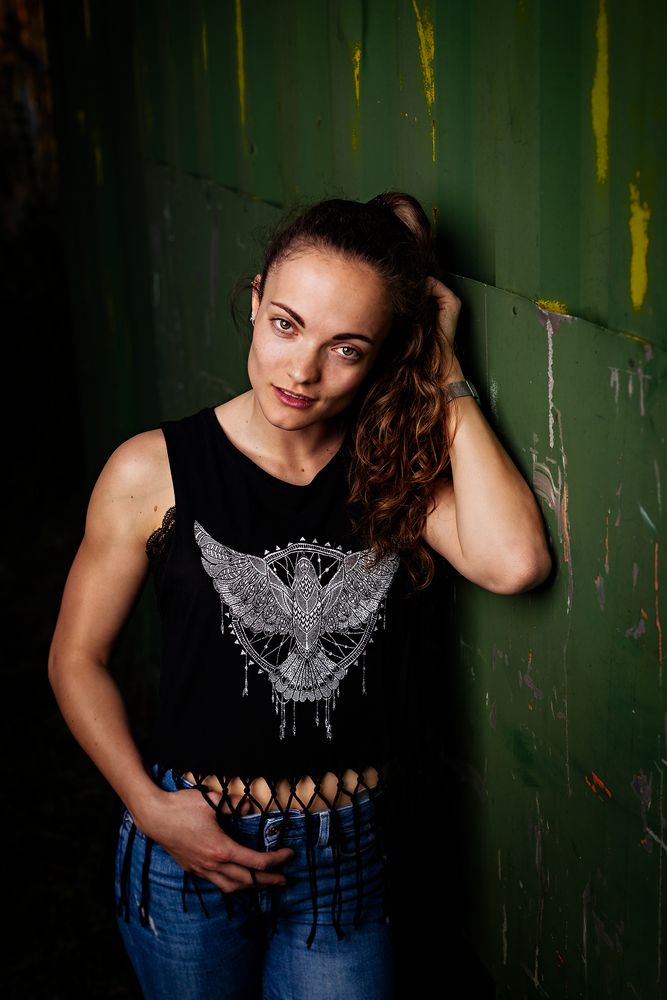 Wer ist schon Lara Croft? Foto & Bild | portrait, portrait frauen ...