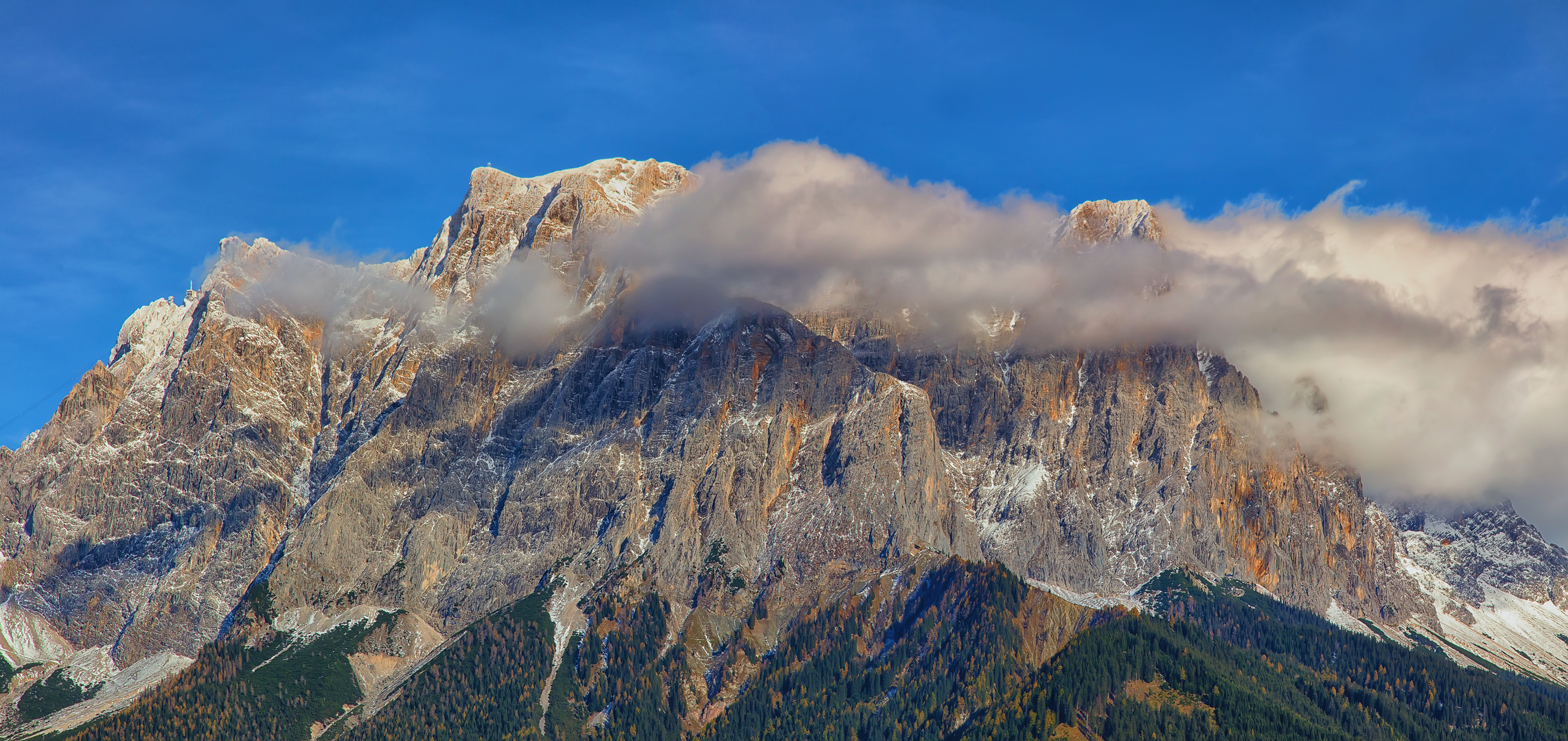 Wetterstein mit Zugspitze Foto & Bild | natur, landschaft, berge Bilder ...