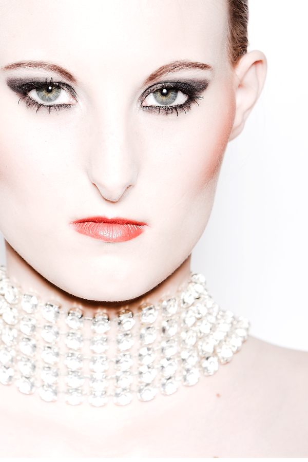 White Nr. 72 ... Alina Foto & Bild | portrait, portrait frauen, studio ...