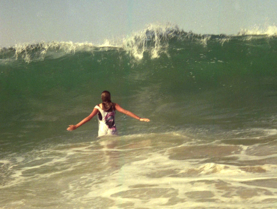 Who's afraid of a 3 meter wave ? photo & image | kids, children, people ...