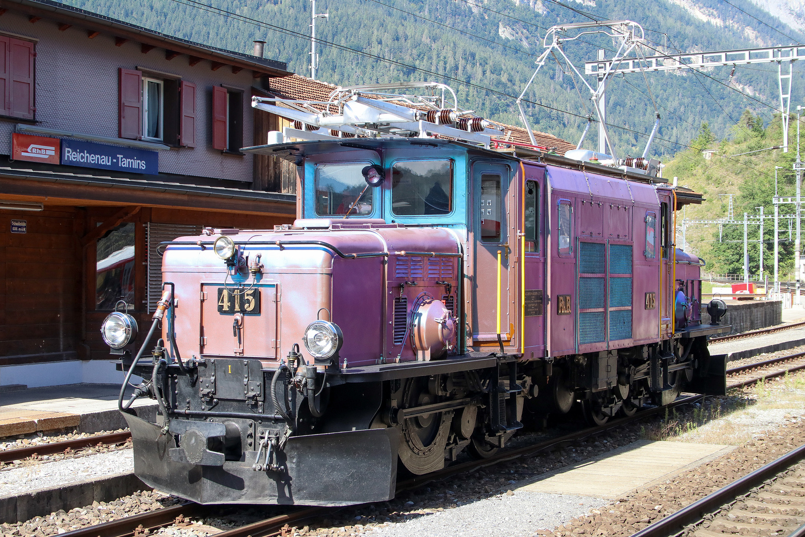 Wie bei einem Chamäleon Foto & Bild | eisenbahn, e-lok, schmalspurbahn Bilder auf fotocommunity