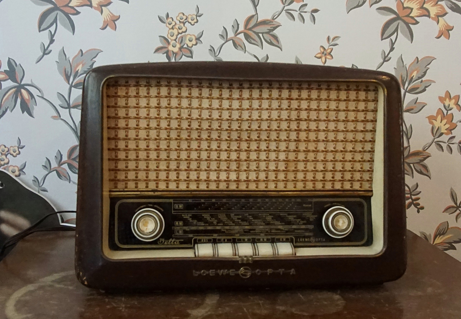 Wie dazumal - altes Radio Loewe Opta Foto & Bild | musik, altes radio ...