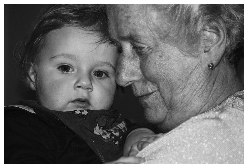 Wie schön, dass du geboren bist Foto & Bild | erwachsene, mehrere menschen, generationen Bilder ...