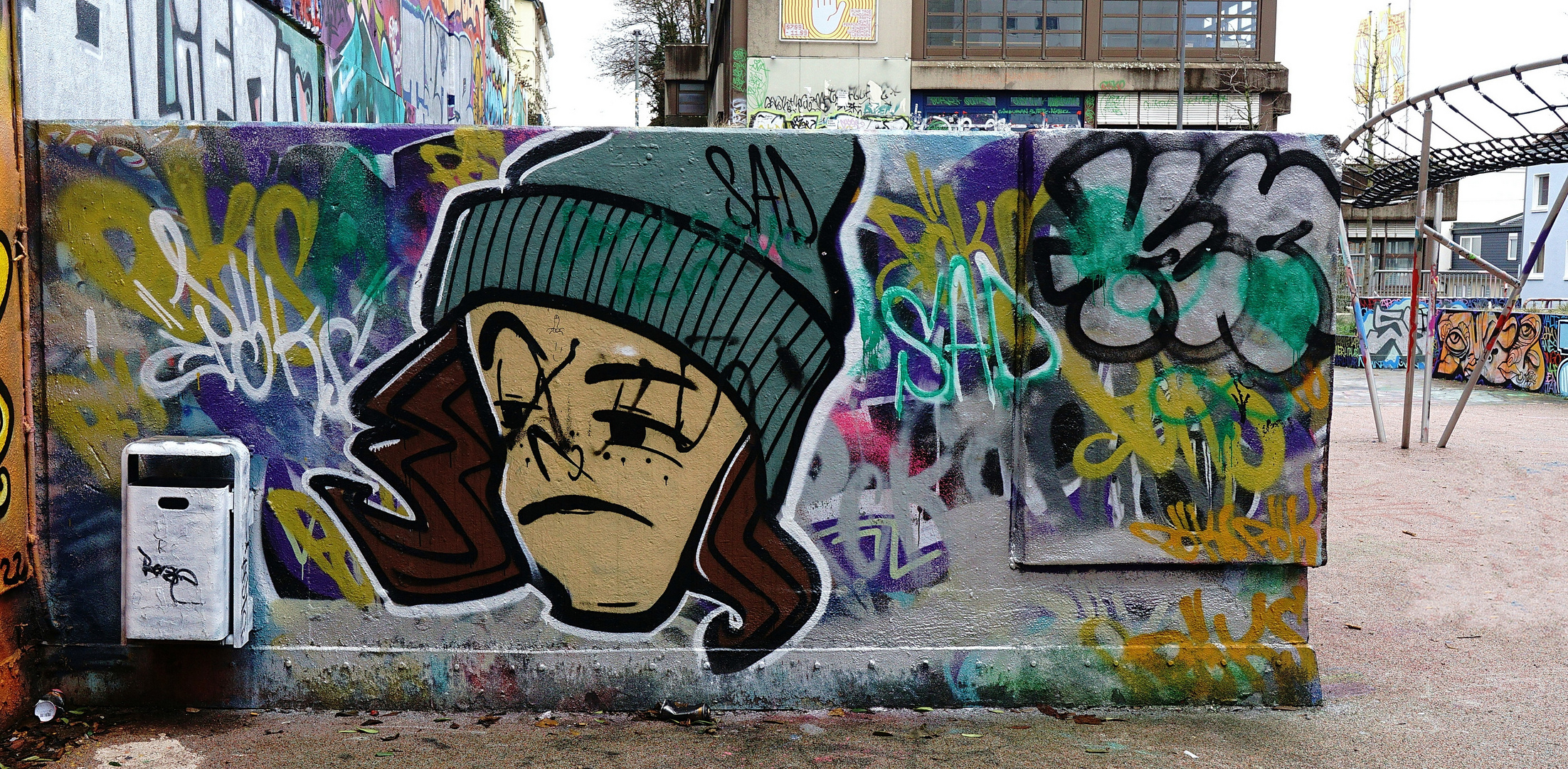 wieder neue Bilder an den Wänden. Foto & Bild | streetart, graffiti & tags, kunstfotografie ...