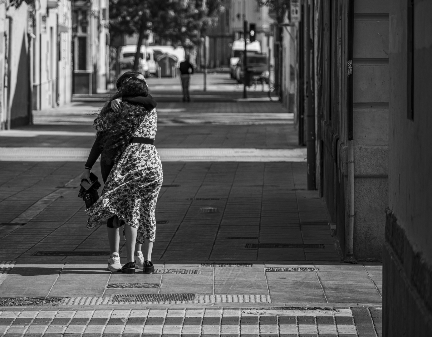 Wiedersehensfreude Foto & Bild | erwachsene menschen, zwei menschen, mehrere menschen Bilder auf ...