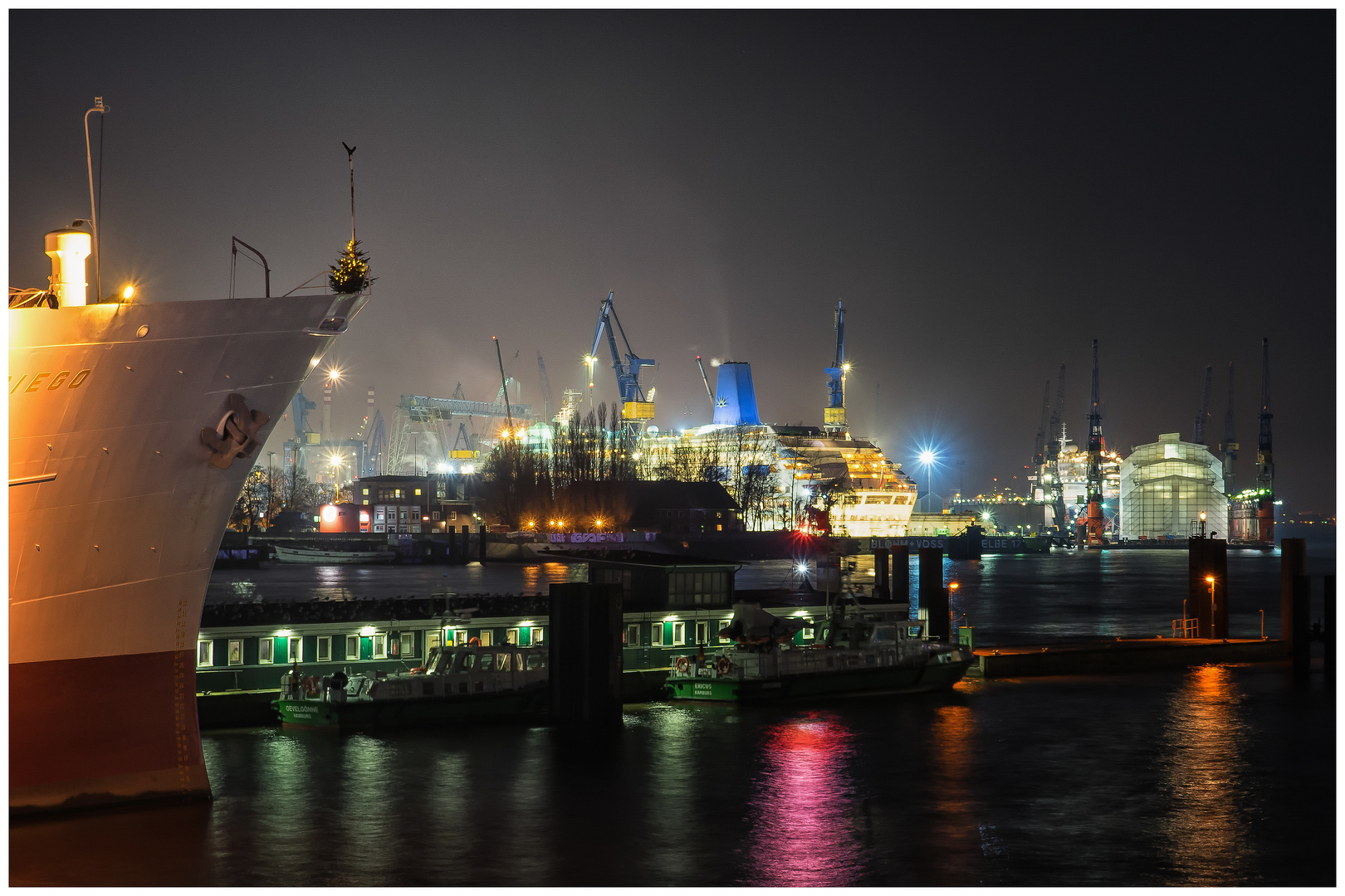 Wiehnacht im Hamburger Hafen Foto & Bild | weihnachten, city, world ...