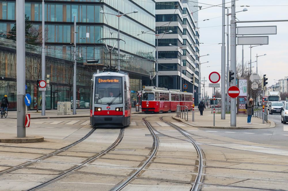 Wiener Linien (16 von 18) Foto & Bild | wien, kreuzung, straßenbahn ...