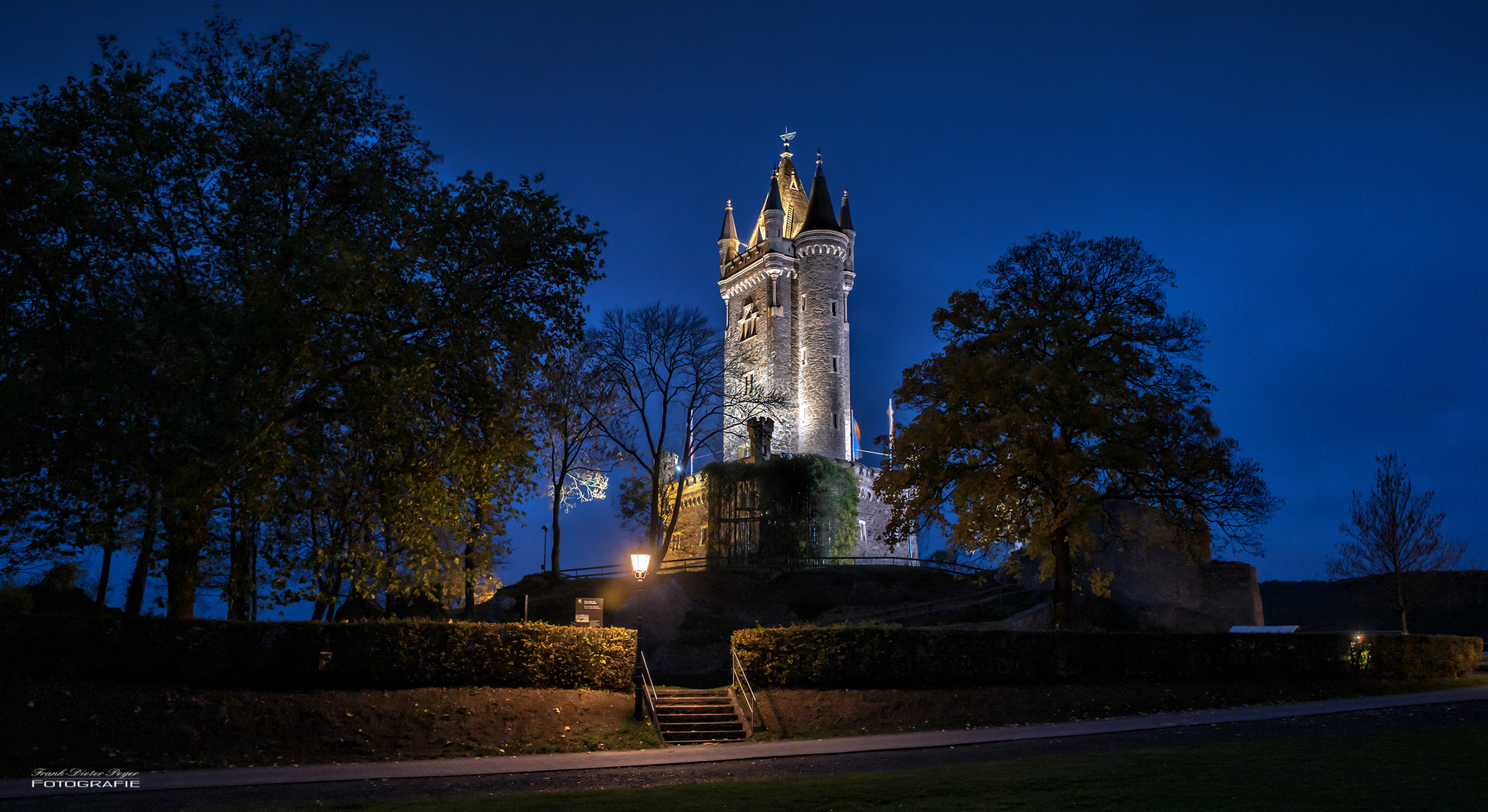 Wilhelmsturm Dillenburg Foto & Bild | world, architektur, blaue stunde ...