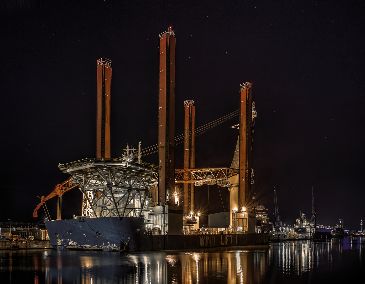 WIND LIFT I in Farbe Foto & Bild | world, nachtaufnahme, germany Bilder ...