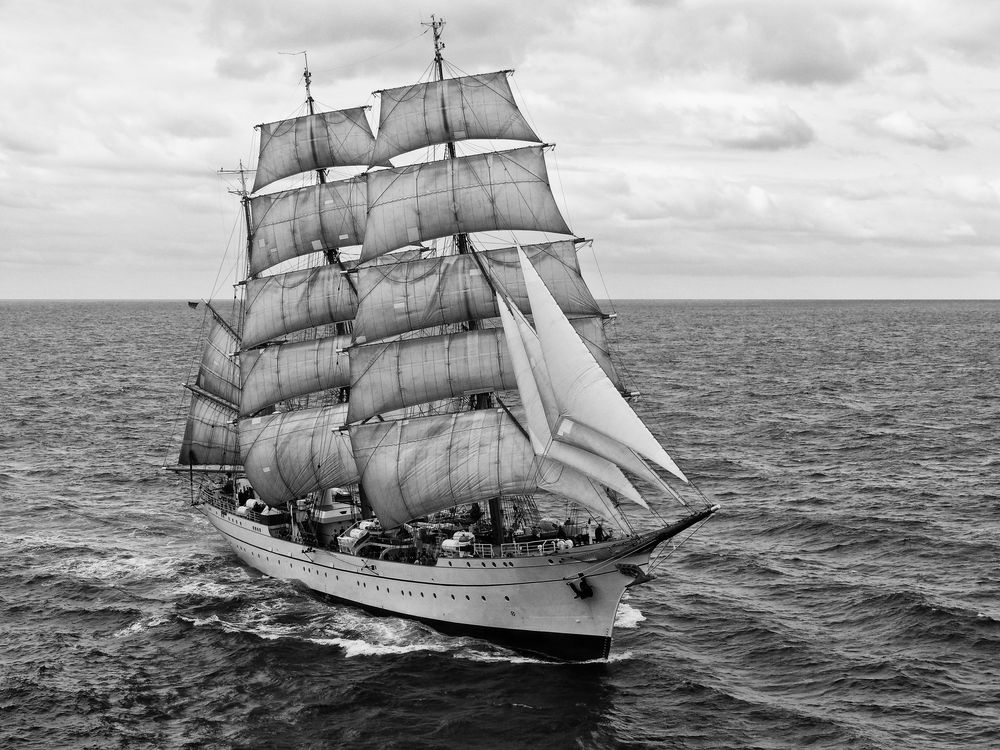 Windjammer Träume in sw Foto & Bild | schiffe und seewege, segelschiffe ...