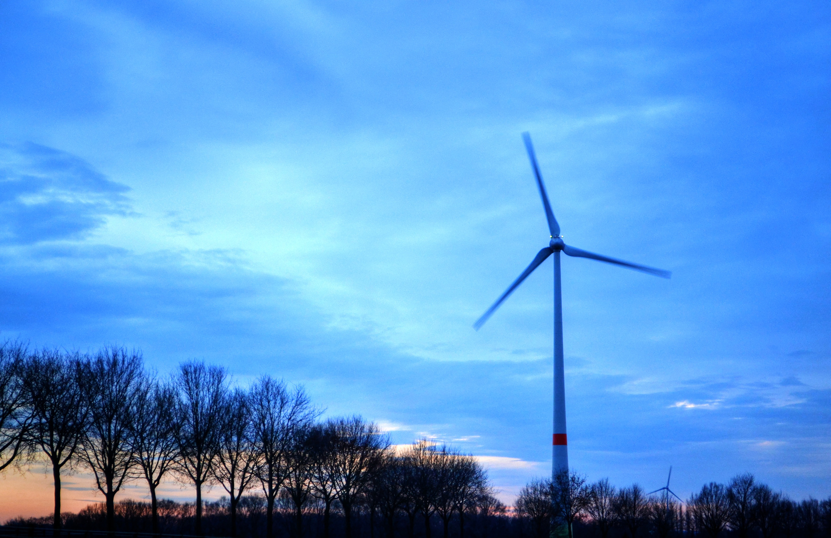 Windrad in Kirchhellen Foto & Bild | industrie und technik ...