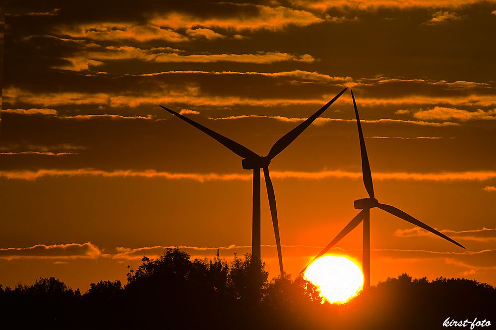 Windräder-im-SU Foto & Bild | natur Bilder auf fotocommunity