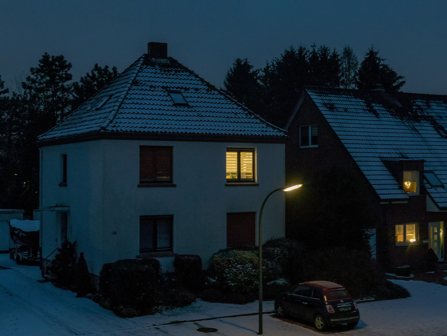 Winterabend daheim Foto & Bild | januar, winter, schnee Bilder auf ...