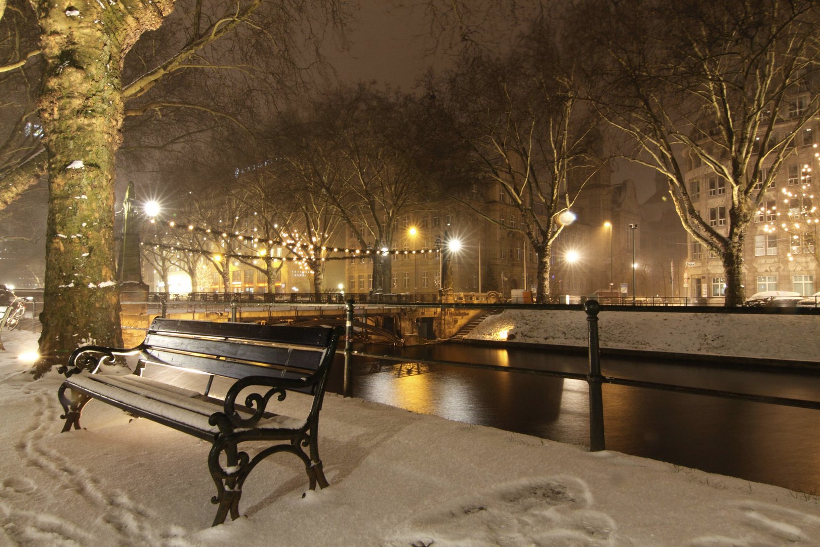 Winternacht auf der Kö Foto & Bild | archiv - kritik am bild, kritik am ...