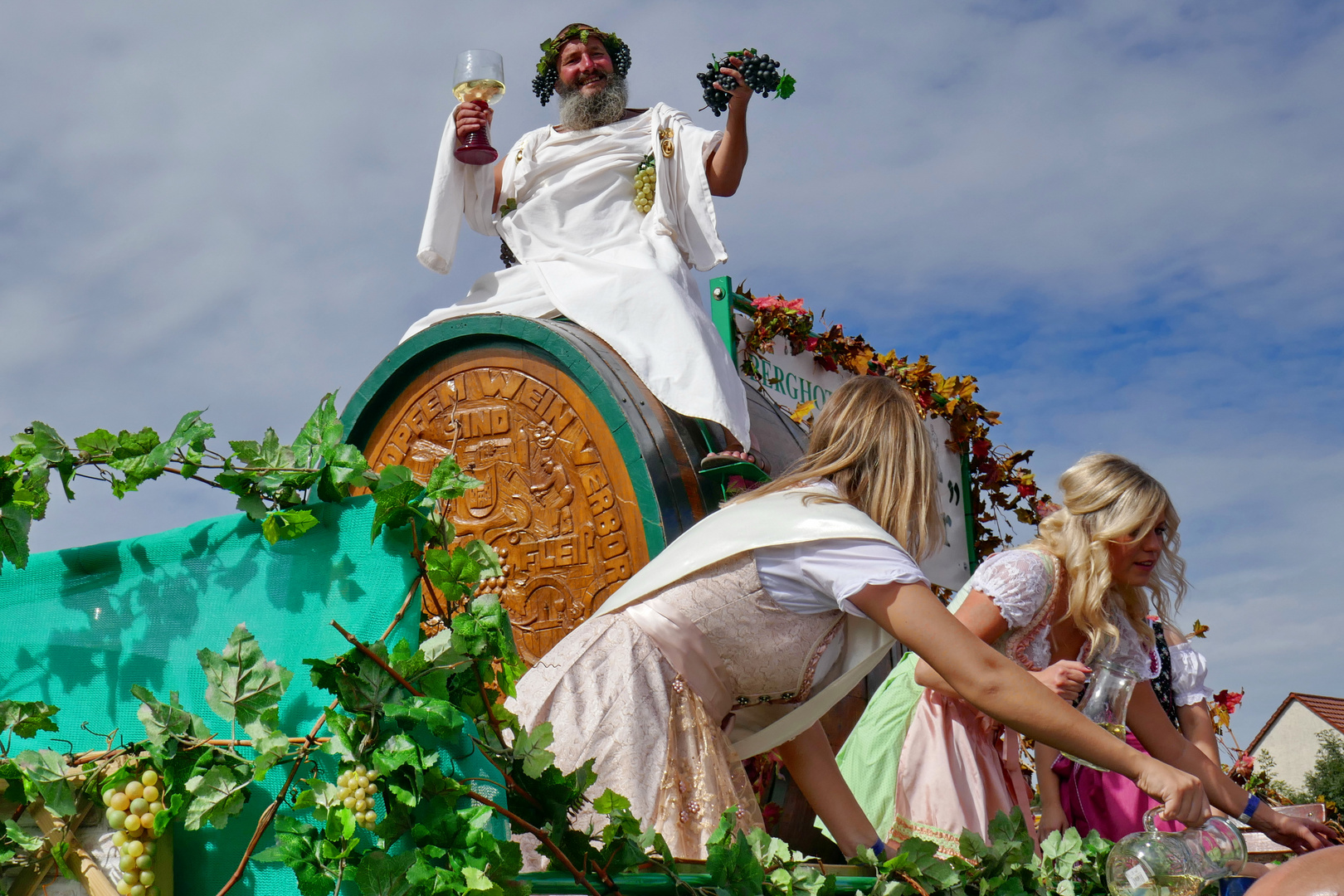 Winzerfest Freyburg 2018_01 Foto & Bild | erwachsene menschen, partys ...