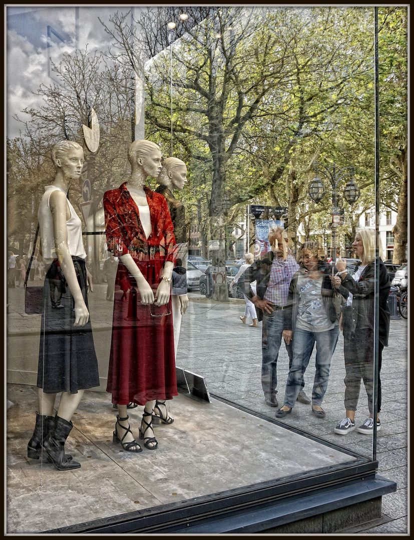 Wir hier drinnen - Ihr da draußen Foto & Bild | erwachsene menschen ...