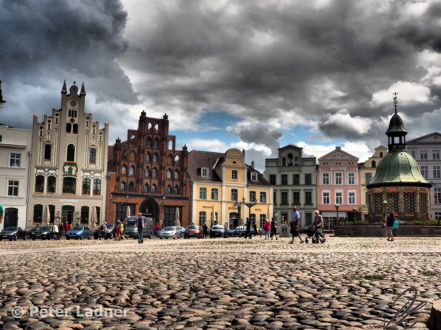Wismar Marktplatz Foto & Bild | architektur, stadtlandschaft ...