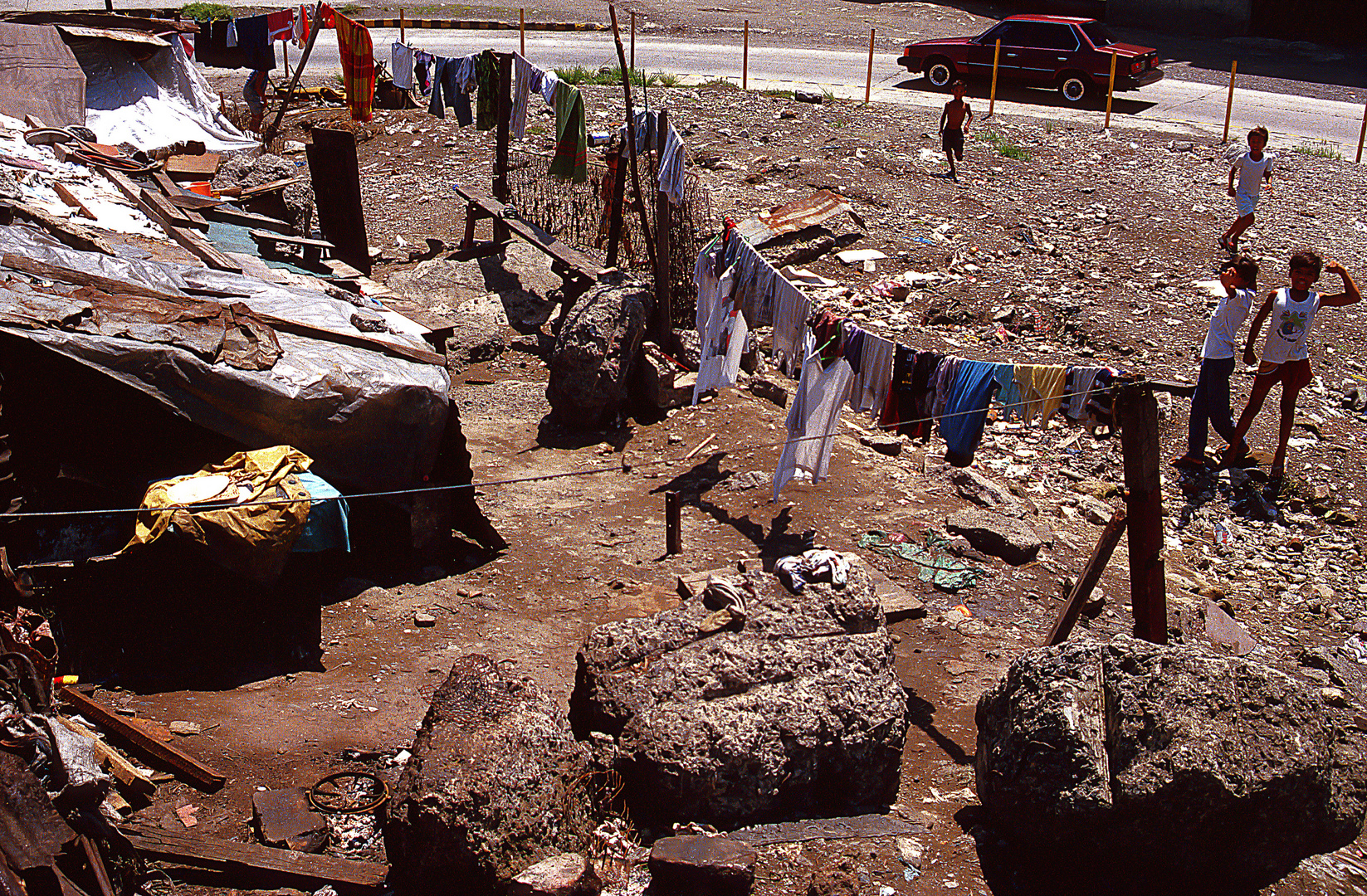 Wohnen in Armut. Foto & Bild | menschen, asia, armut Bilder auf ...