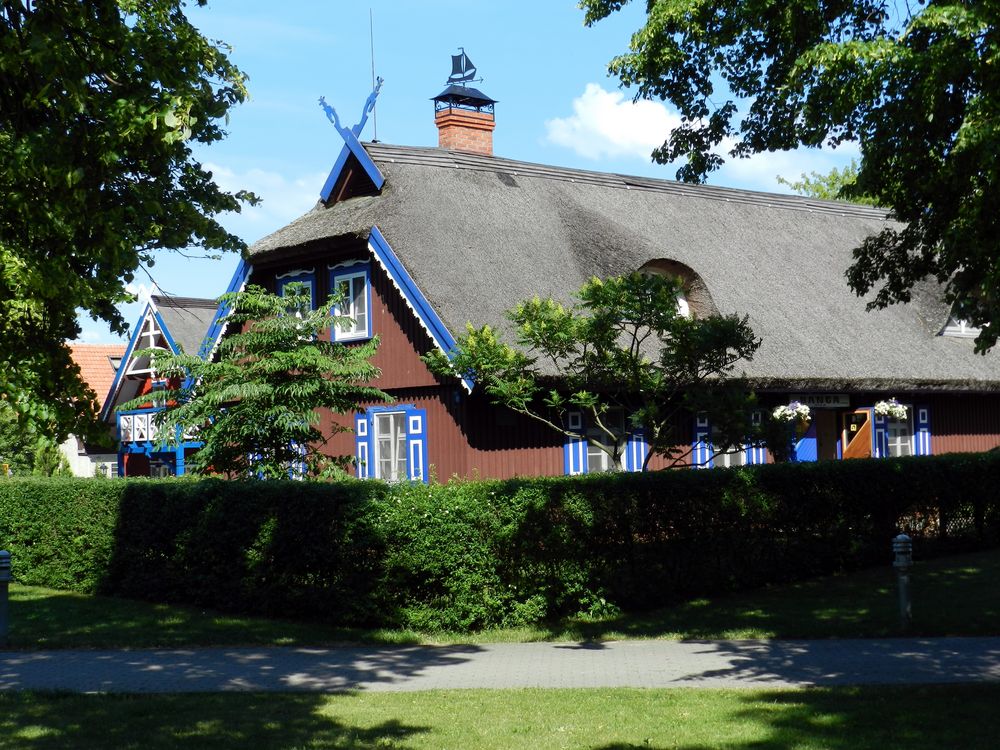 Wohnhaus in Nidden (Nida) Foto & Bild | europe, baltic states ...